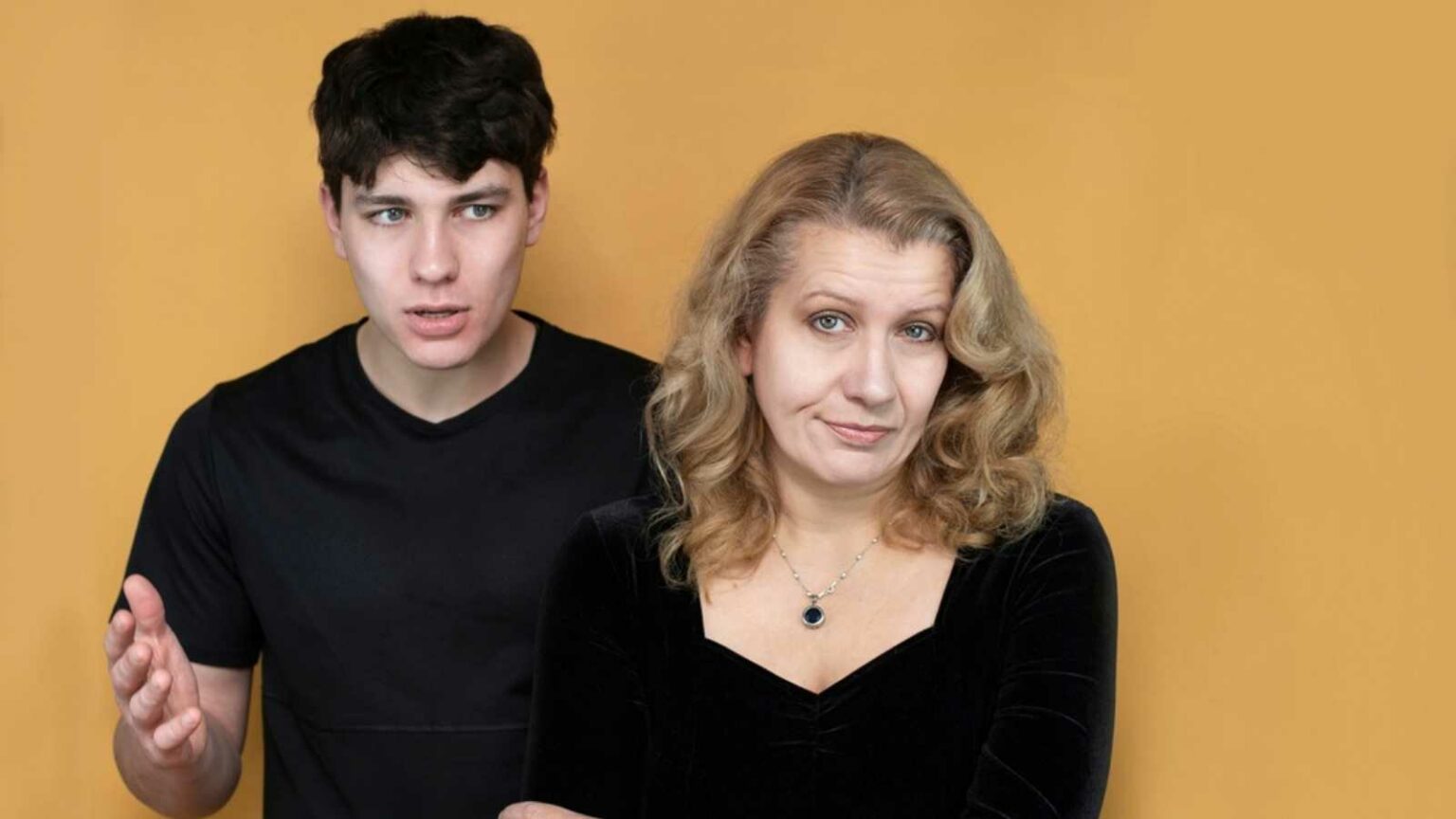 Tipsaholic | Parenting Pitfalls: 13 Red Flags to Watch For!