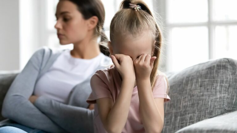 Tipsaholic | Parenting Pitfalls: 13 Red Flags to Watch For!