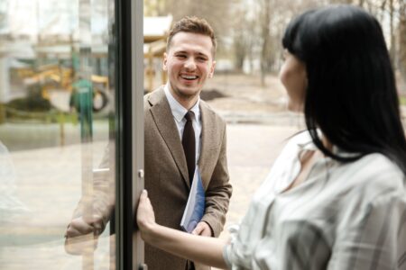 Tipsaholic | Social Etiquette 101: 15 Unwritten Rules Everyone Should ...